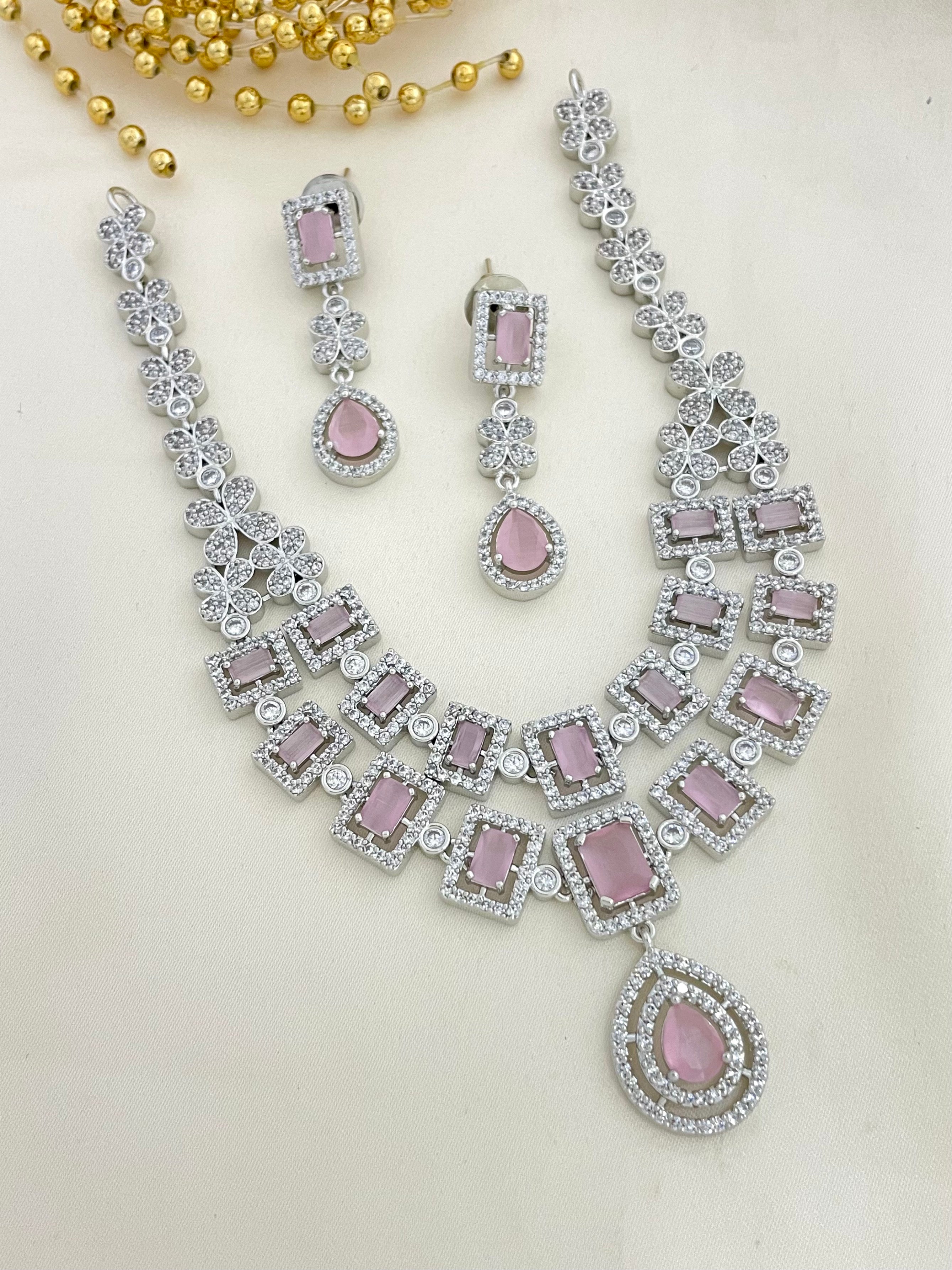 Classic Pink Ad Stone Necklace Set – Kanyaa
